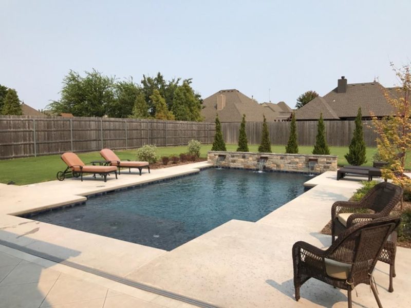 CUSTOM FEATURES – Vivion Pools and Spas – Custom Built In-ground Gunite ...